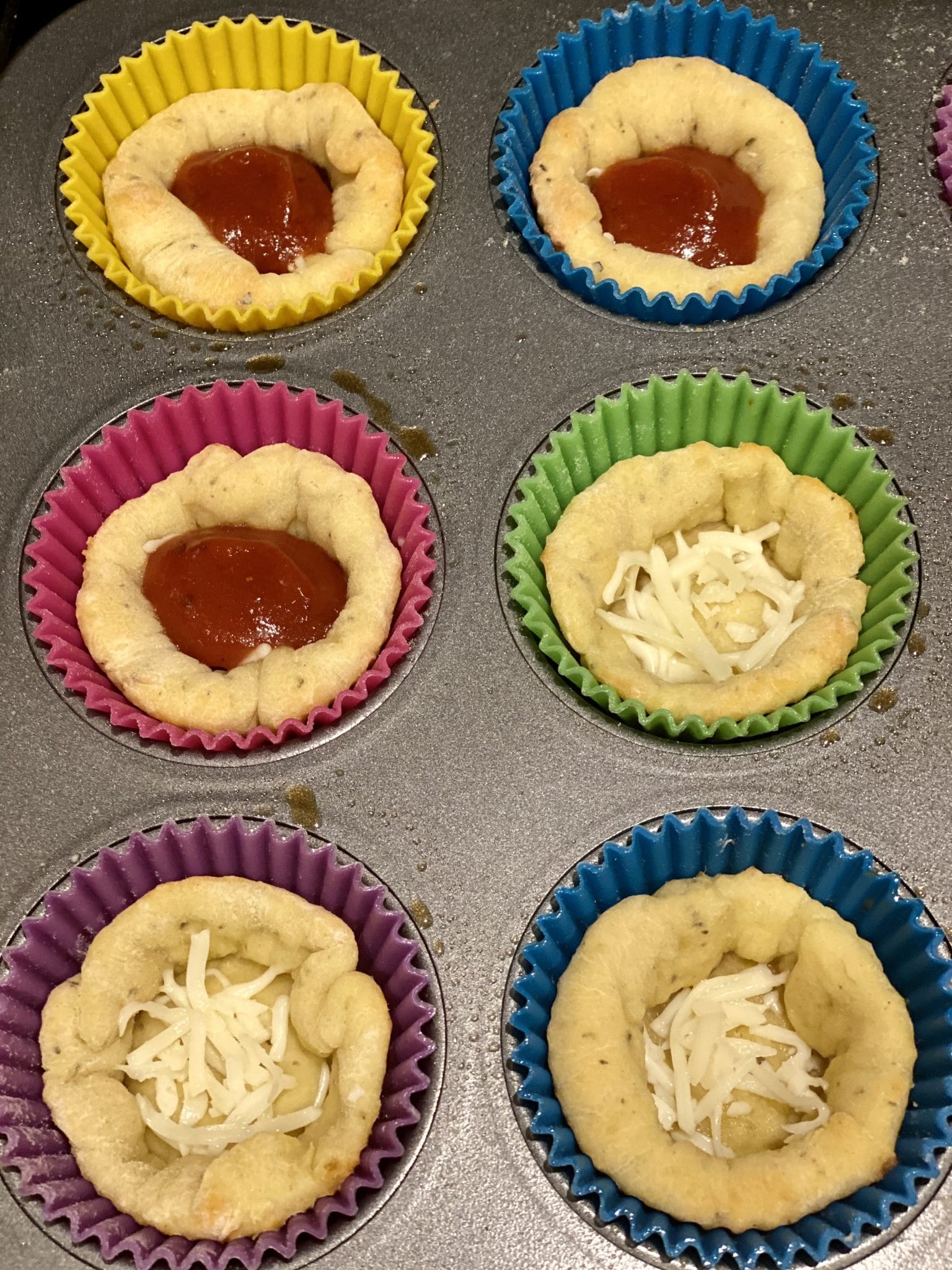 Mini Deep Dish Pizzas - Food By The Gram