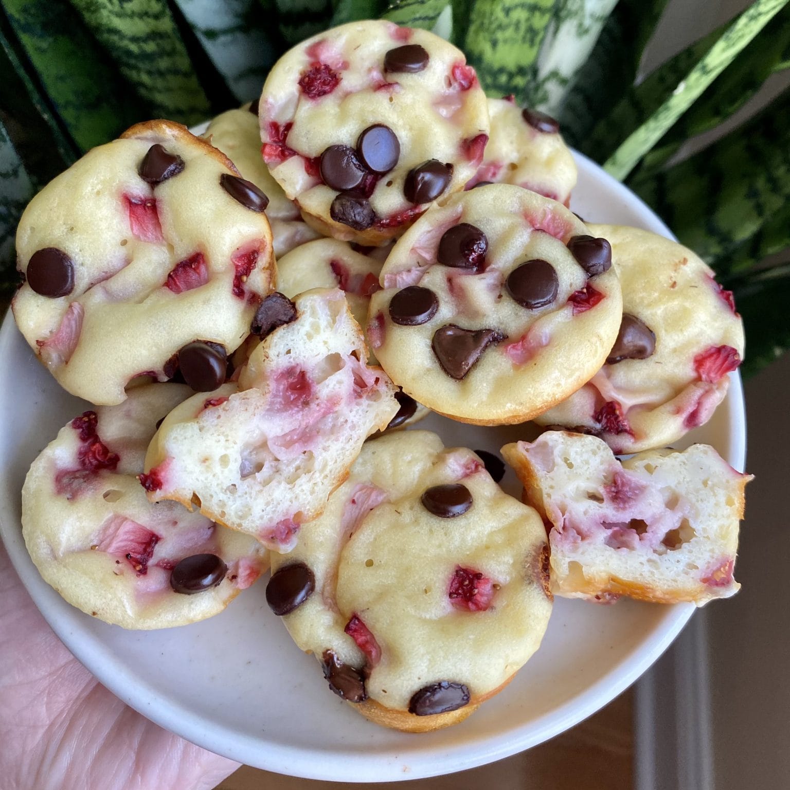 Chocolate Strawberry Pancake Poppers - Food By The Gram
